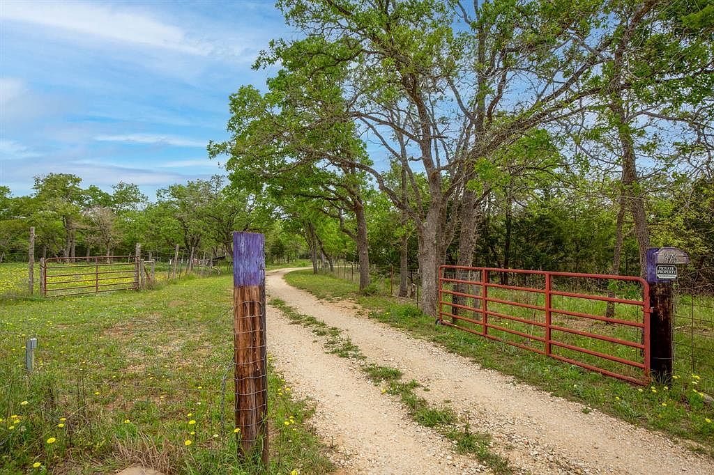 376 Jack Pine Rd, Red Rock, TX 78662 | MLS #2590516 | Zillow