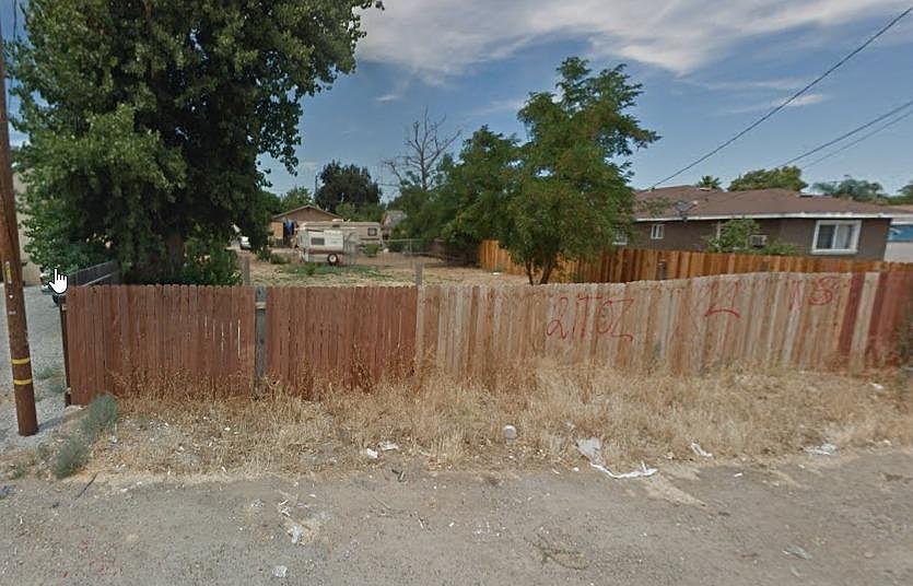 1827 John St, Modesto, CA 95351 | MLS #224077354 | Zillow