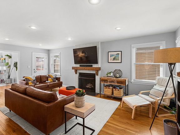 315 Nottingham Ave, Glenview, IL 60025 | Zillow