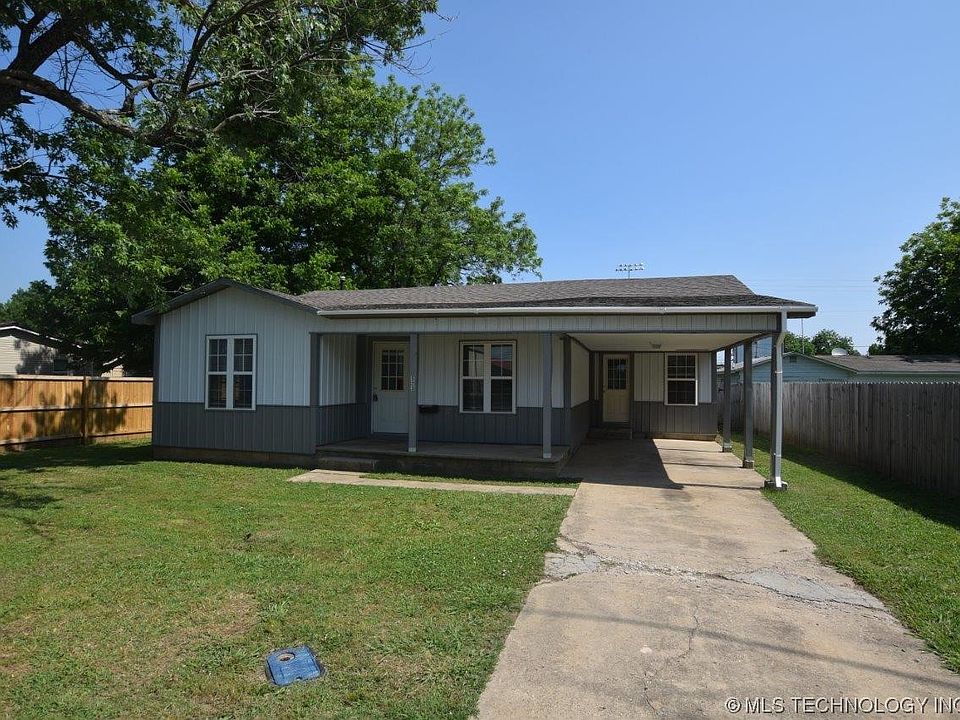 523 W Chestnut St, Stilwell, OK 74960 | MLS #2320232 | Zillow