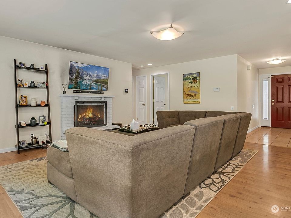 2300 SE 19th Street, Renton, WA 98055 | Zillow