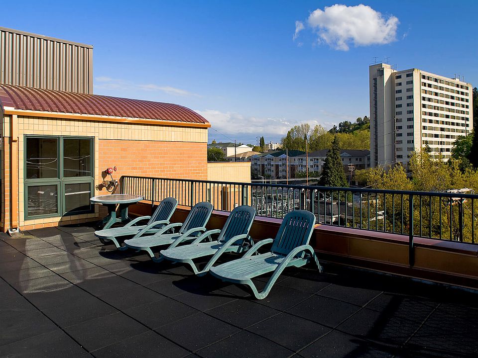 Collins Circle - 1701 SW Columbia St Portland OR | Zillow