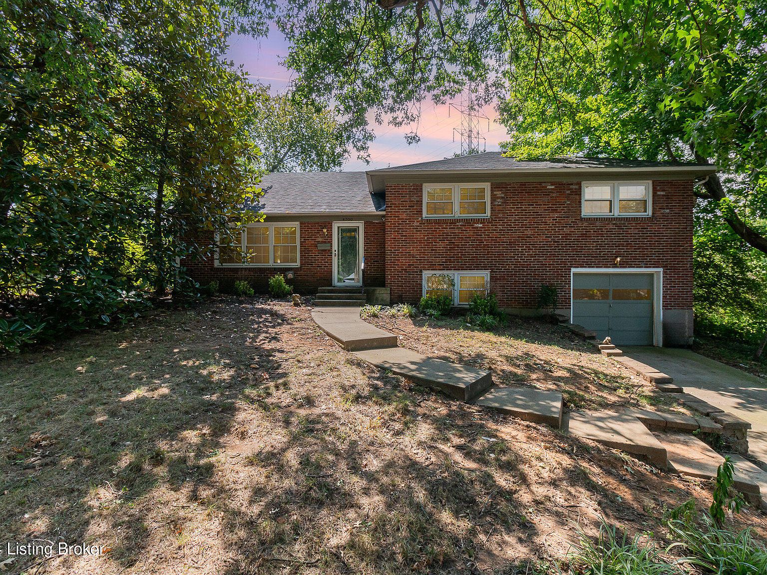 4700 Kitty Hawk Way, Windy Hills, KY 40207 | Zillow