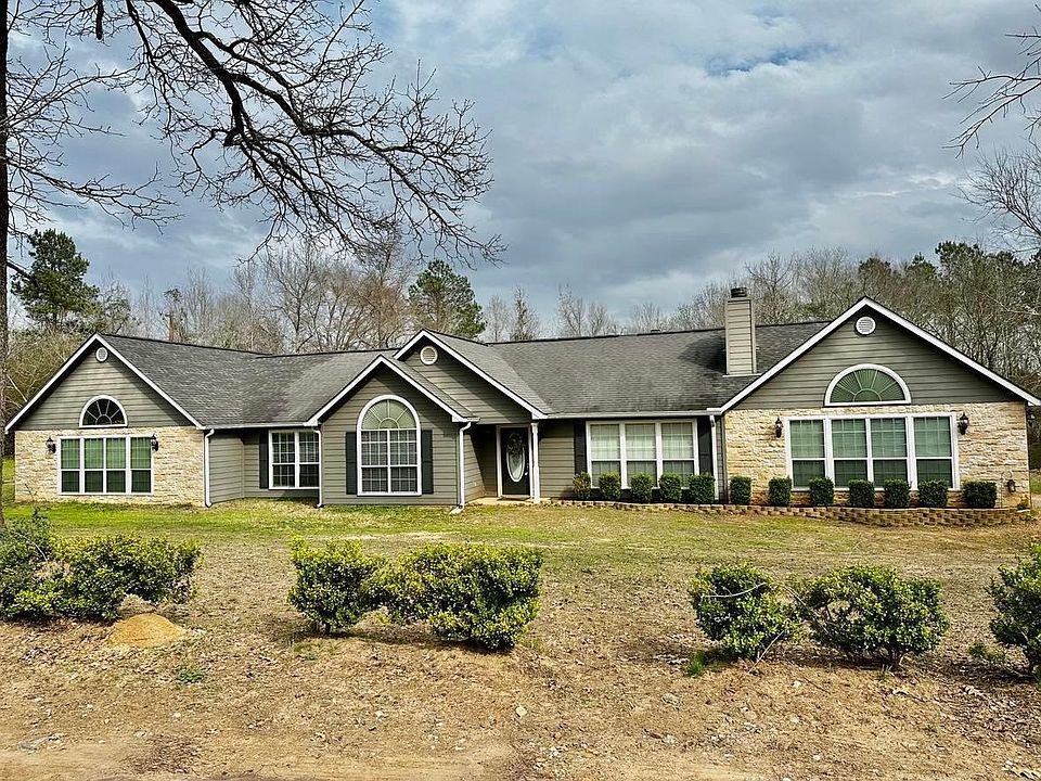 2495 County Road 1060, Center, TX 75935 | MLS #209903 | Zillow