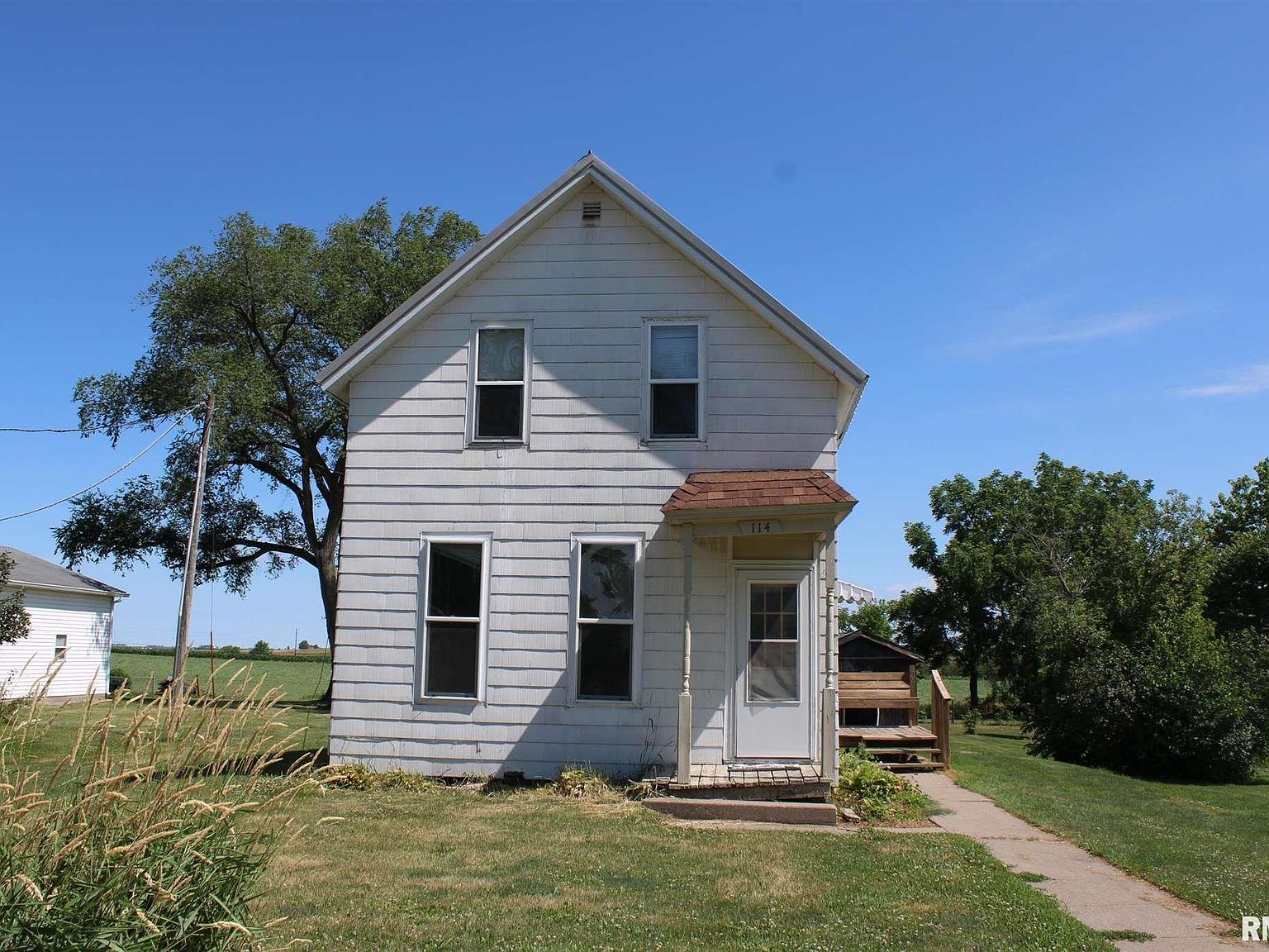 114 Railroad St, Stockton, IA 52769 | Zillow