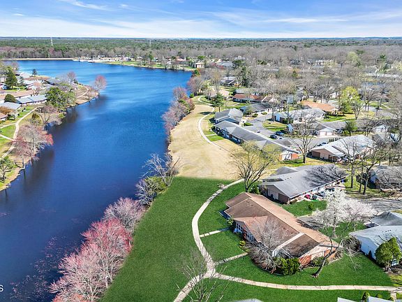 611A Lake Point Drive UNIT A, Lakewood, NJ 08701 | MLS #22509726 | Zillow