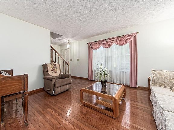 2223 Scottingham Dr, Dublin, OH 43016 | Zillow
