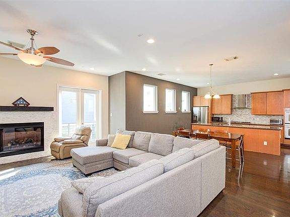 1320A Lakin St, Houston, TX 77007 | Zillow