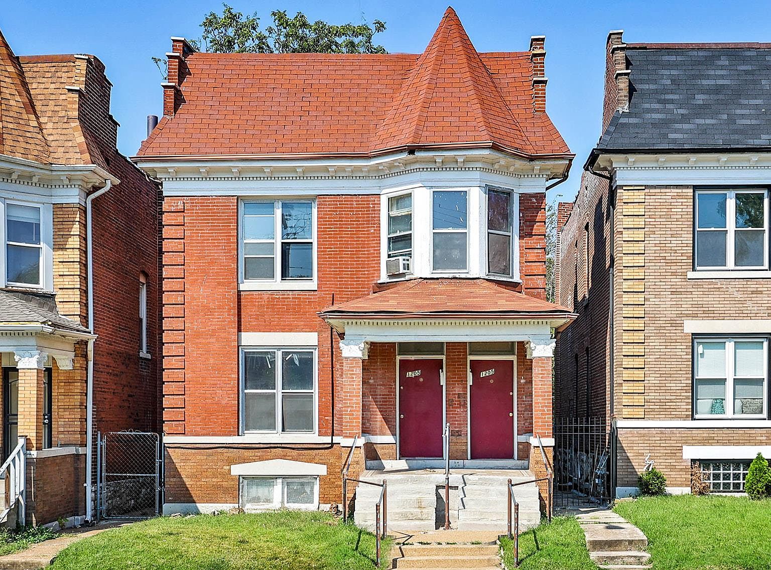 1205 Montclair Ave, Saint Louis, MO 63112 | Zillow