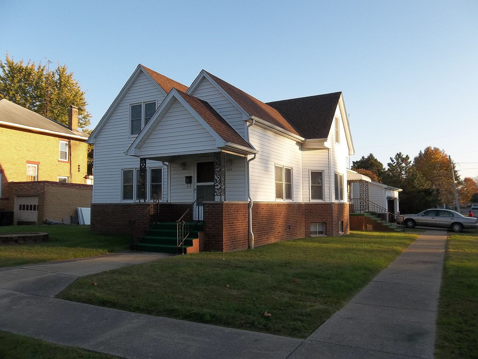 312 W Cherry Ave, Christopher, IL 62822 | Zillow