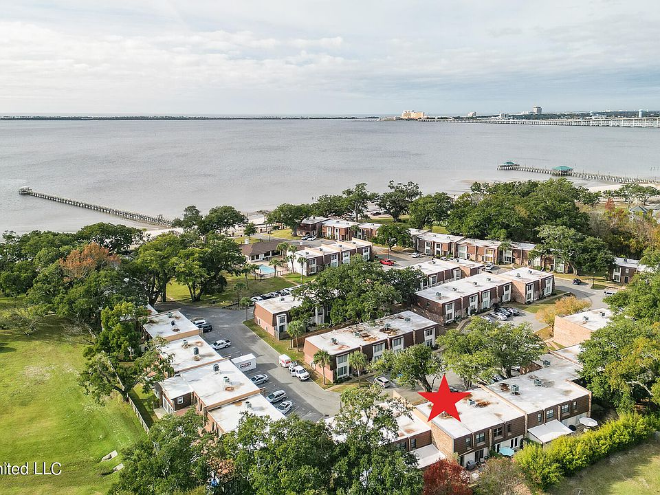 527 Front Beach Dr Ocean Springs MS | Zillow