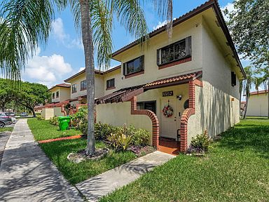 8957 Springtree Lakes Dr, Sunrise, FL 33351 | Zillow