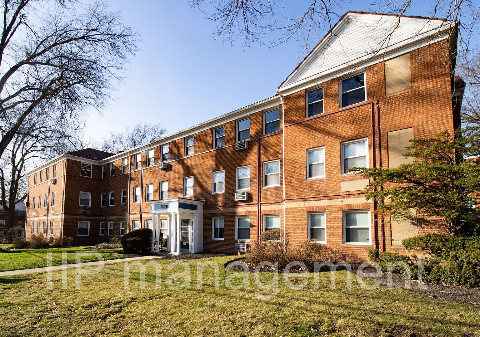13809 Cedar Rd APT 105, Cleveland, OH 44118 | Zillow