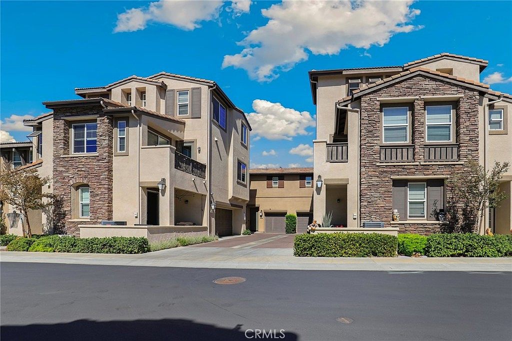 31872 Calle Luz, Temecula, CA 92592 | MLS #SW23186368 | Zillow