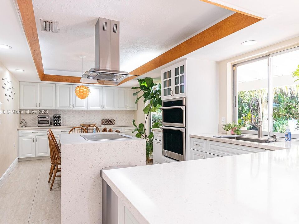 13935 SW 102nd Ct, Miami, FL 33176 | Zillow