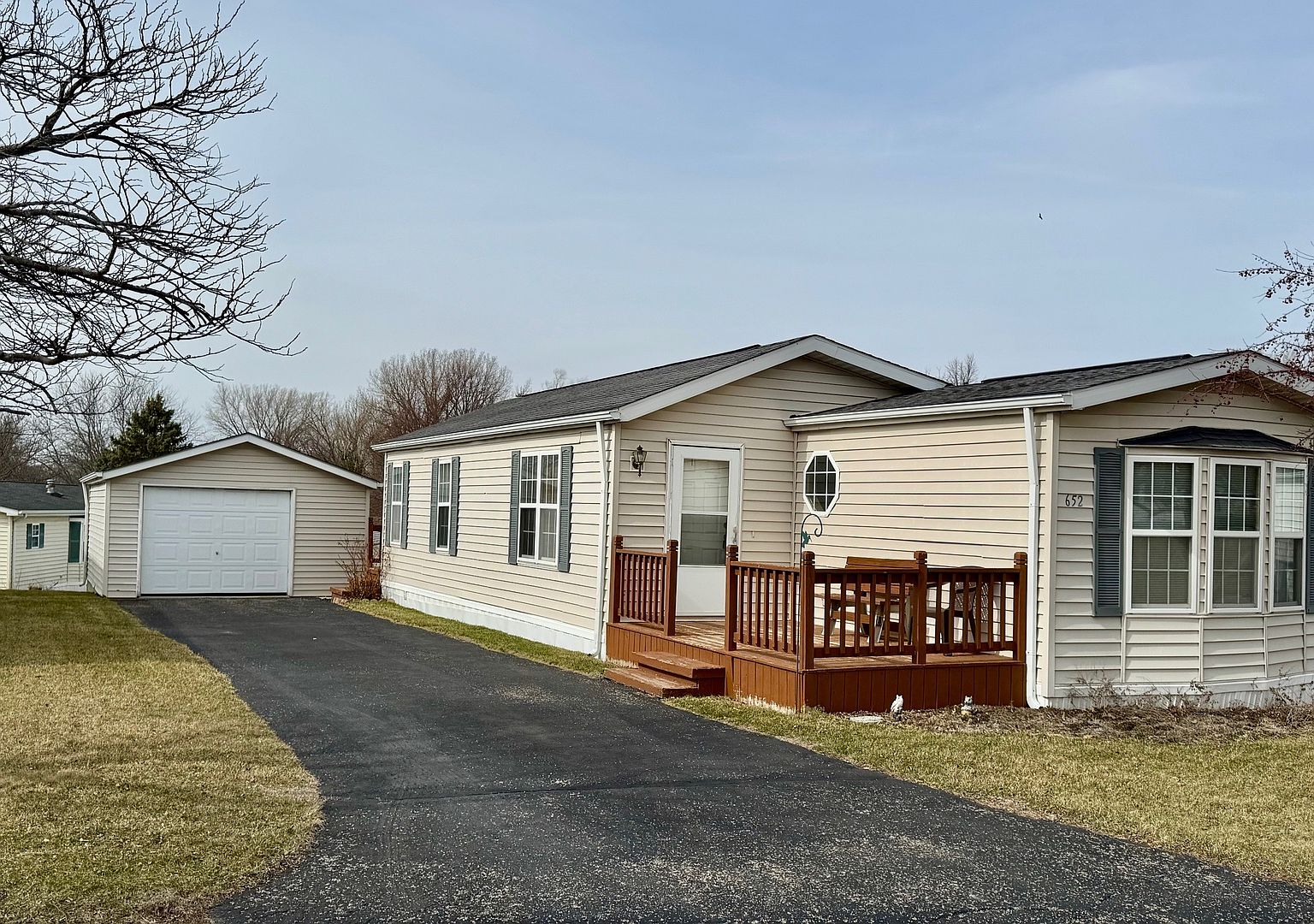 652 Mohawk Trl, Marengo, IL 60152 | Zillow
