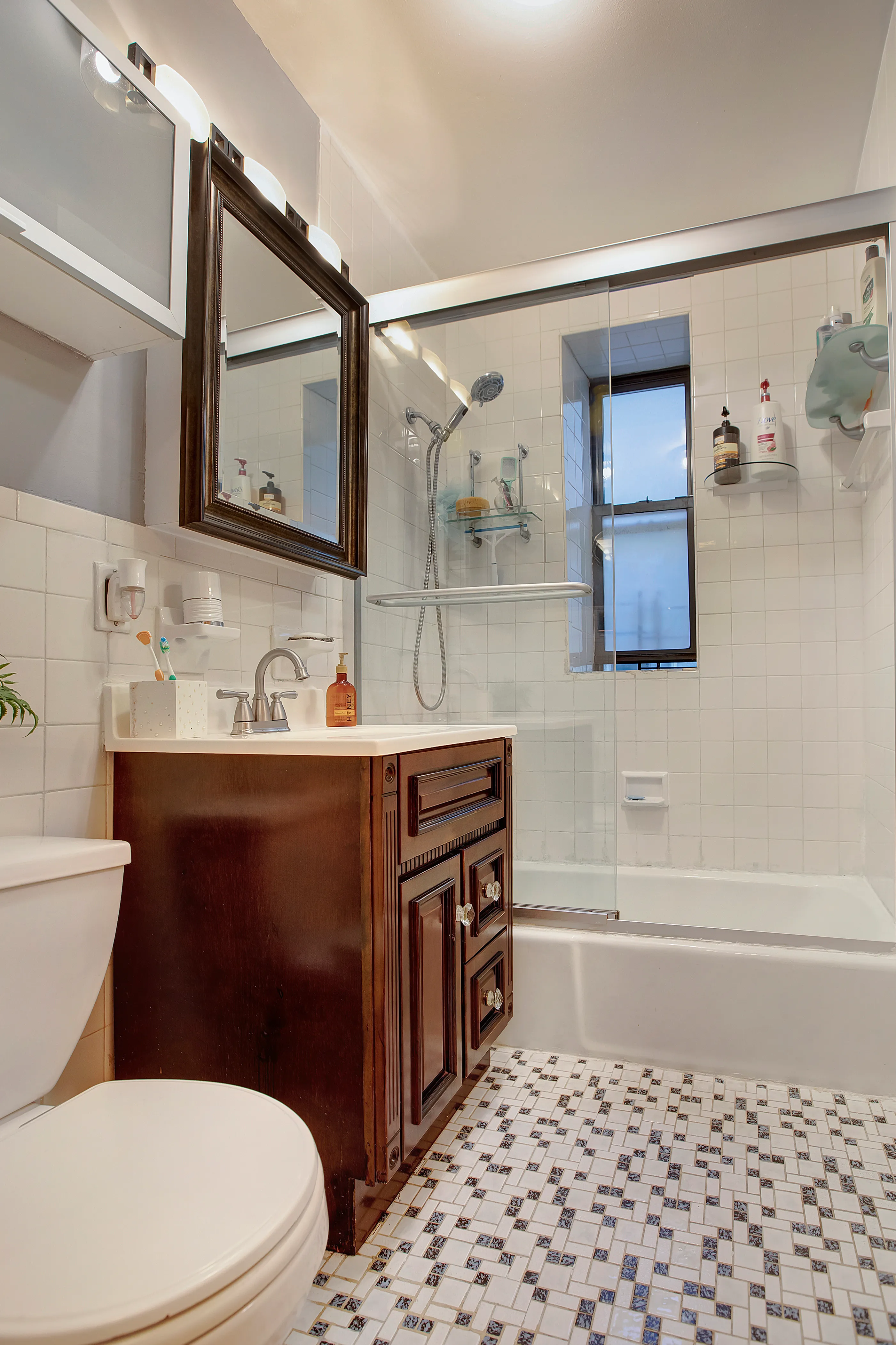 409 Avenue C #2C in Kensington, Brooklyn | StreetEasy