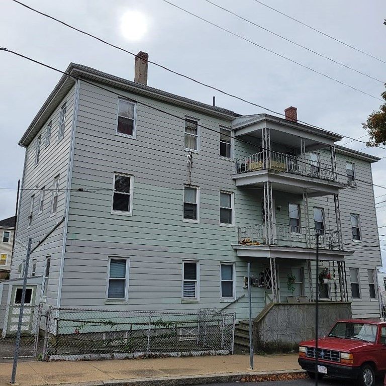 5 Merino St, Fall River, MA 02723 | Zillow
