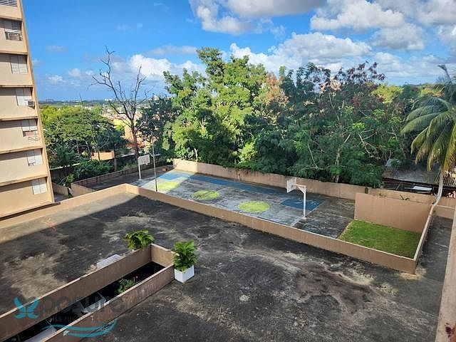 C 4xx Cond Jardines De Berwind #1-C, Carolina, PR 00986 | Zillow