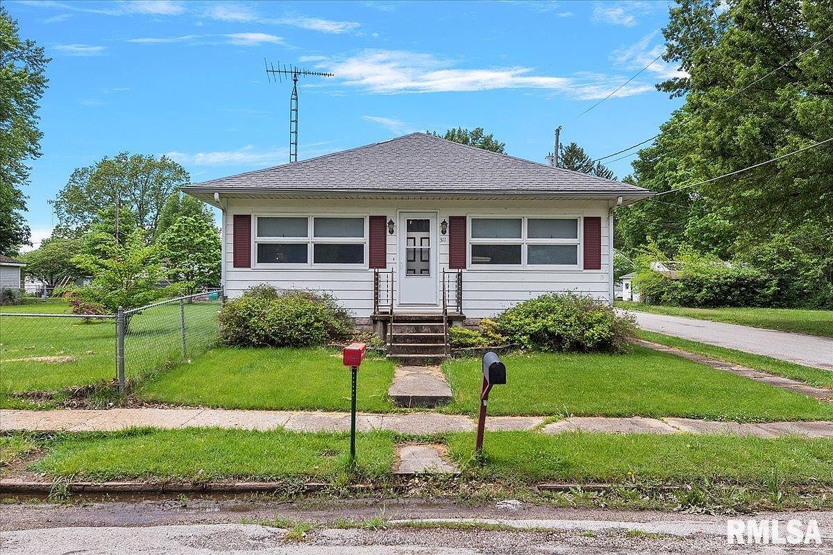 311 Main St, Bulpitt, IL 62517 | Zillow