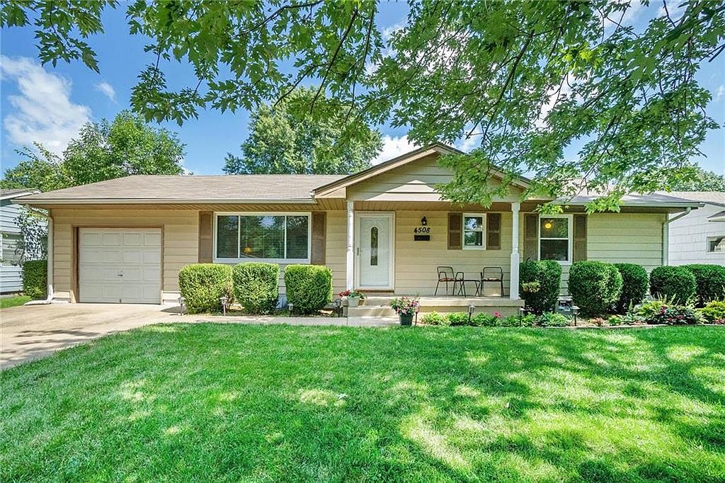 4508 E 112th St, Kansas City, MO 64137 | MLS #2234682 | Zillow 4508 E 112th St, Kansas City, MO 64137 | MLS #2234682 | Zillow