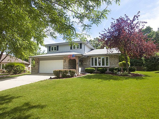 8105 Compton Rd, Woodridge, IL 60517 | Zillow