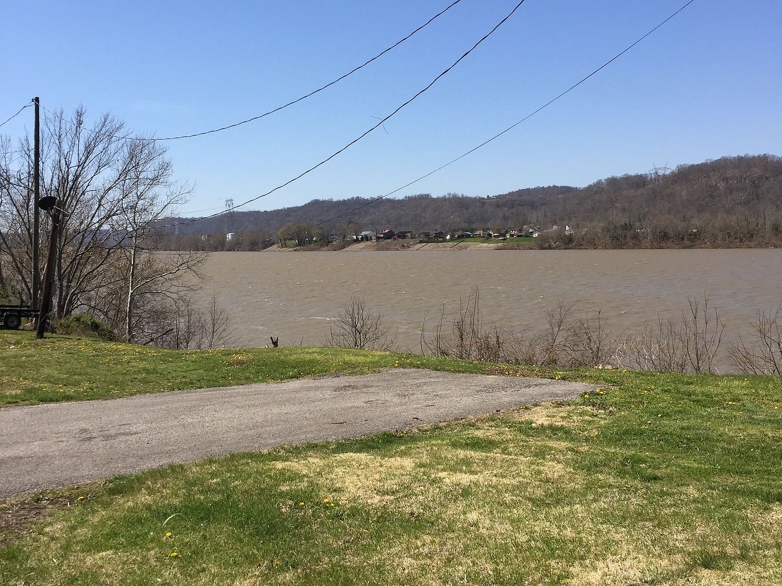 204 Riverview Manor Dr, Lesage, WV 25537 | Zillow