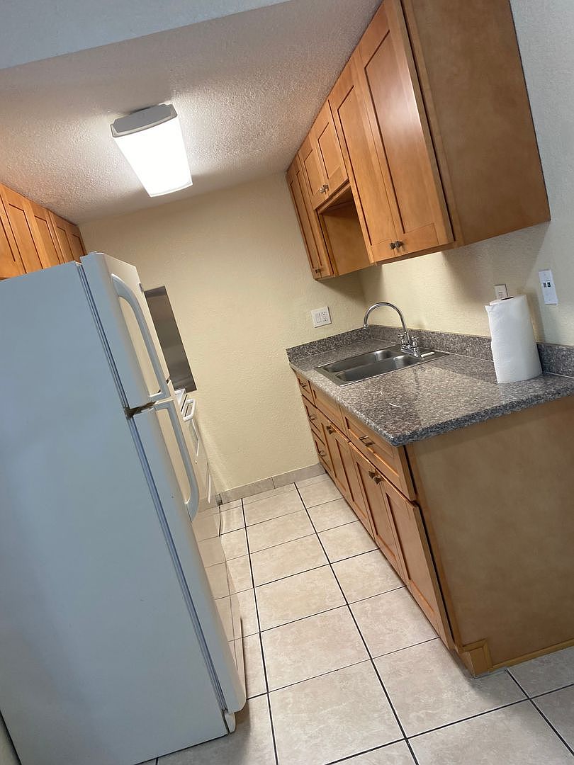 5 Coral Gables Ct #9, Sacramento, CA 95822 | Zillow