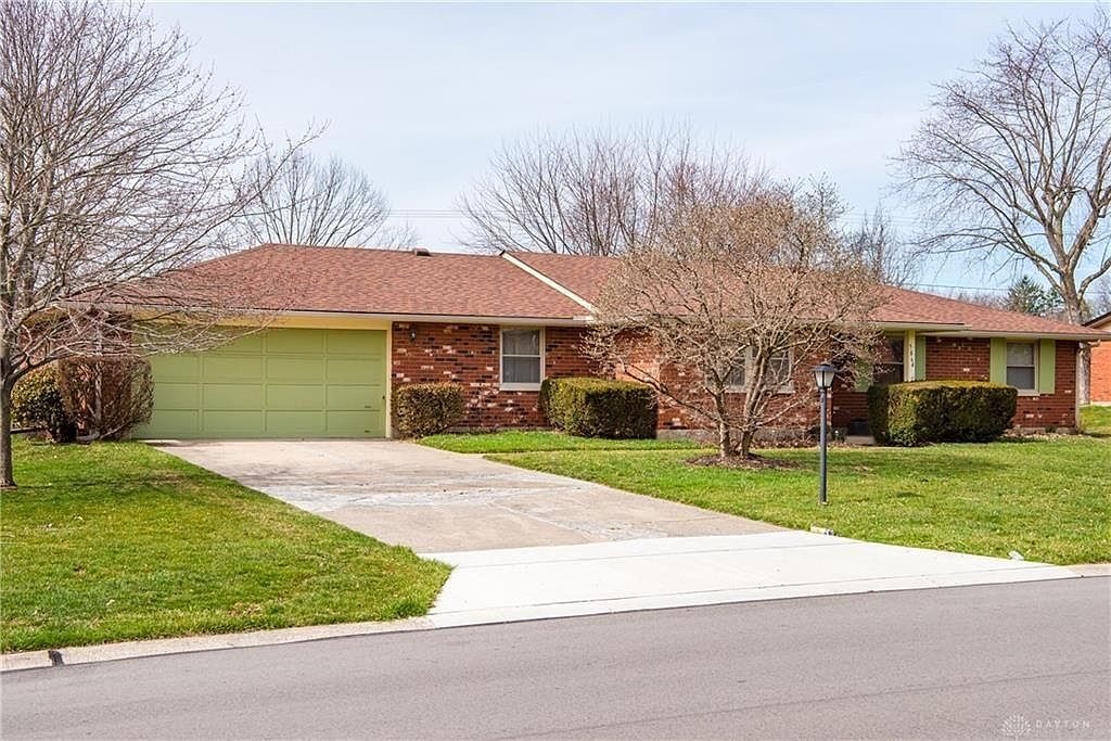 5864 Overbrooke Rd, Dayton, OH 45440 | Zillow
