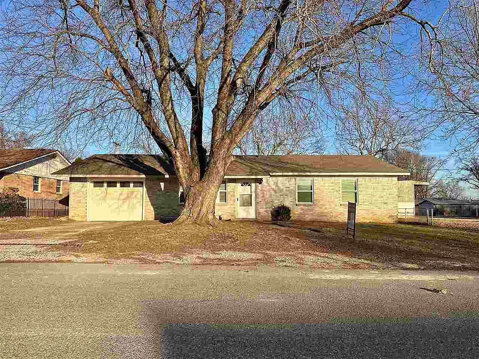 632 S 7th St, Fairfax, OK 74637 | Zillow