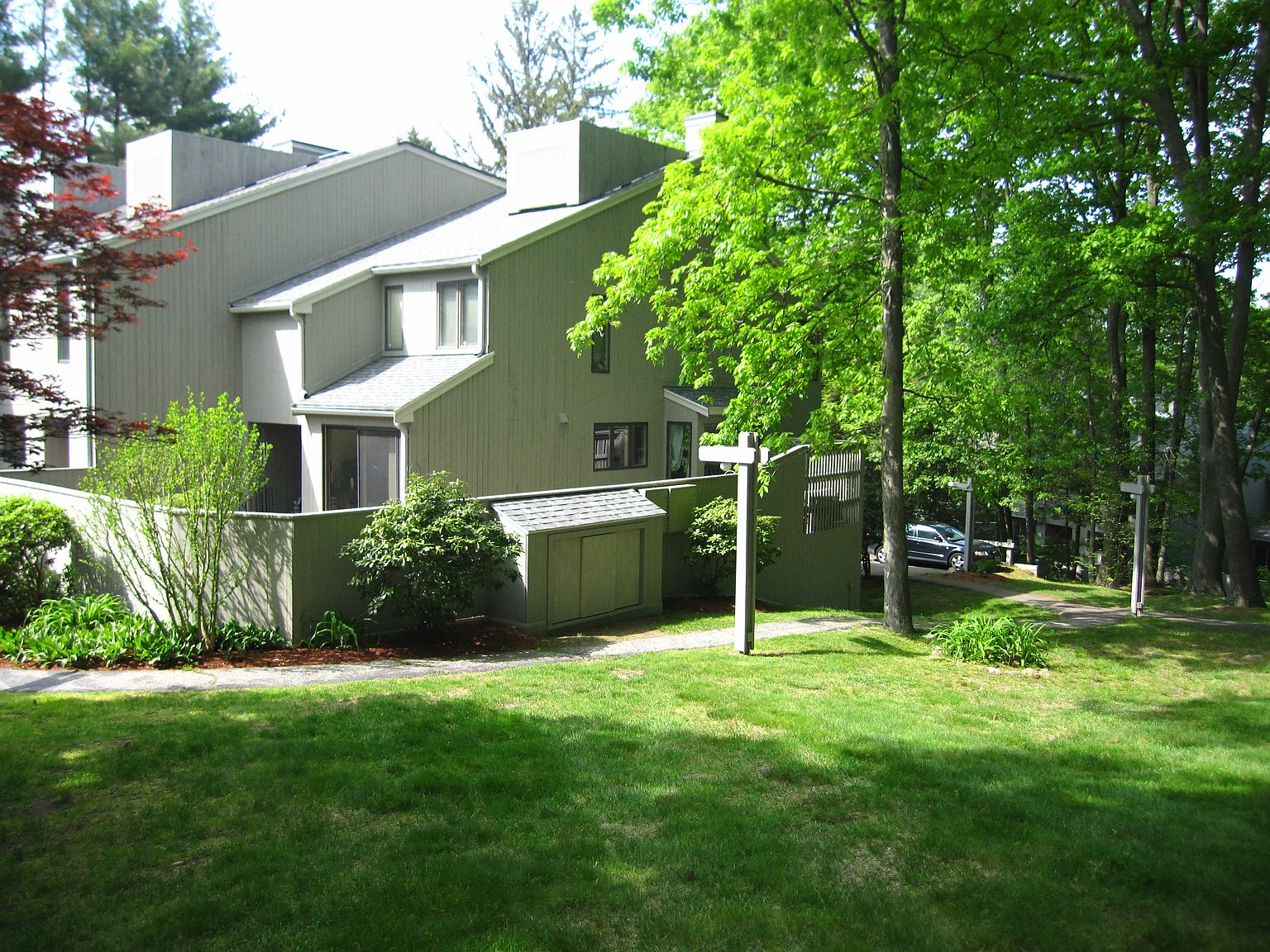 83 Mill Pond, North Andover, MA 01845 | Zillow