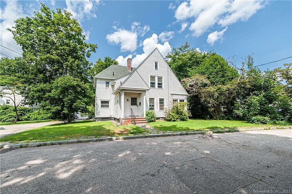 19 Chelsea Ct, Norwich, CT 06360 | Zillow