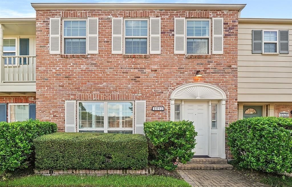 5842 Doliver Dr #47, Houston, TX 77057 | Zillow