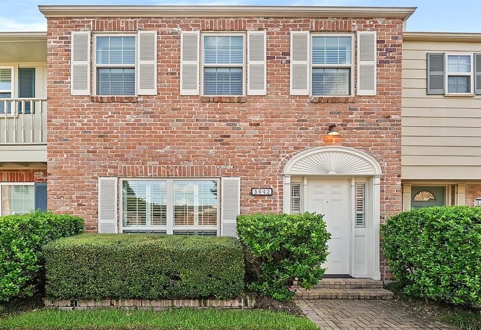 5842 Doliver Dr #47, Houston, TX 77057 | Zillow