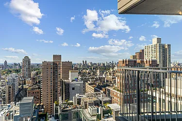 185 East 85th Street #27F in Upper East Side, Manhattan | StreetEasy