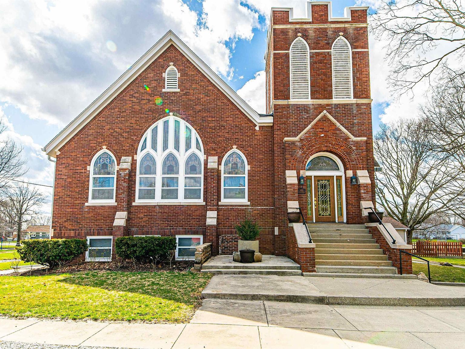 413 Logan St, Emden, IL 62635 | Zillow