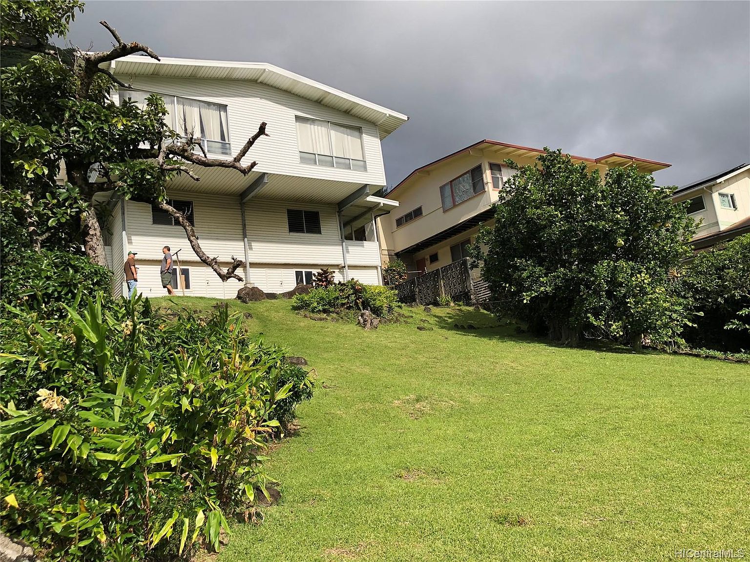 3383 Keahi St, Honolulu, HI 96822 | Zillow