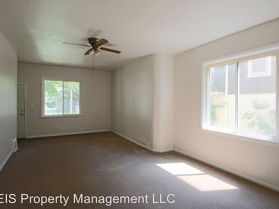 2429 N 55th St Duplex - 2429 N 55th St Milwaukee WI | Zillow