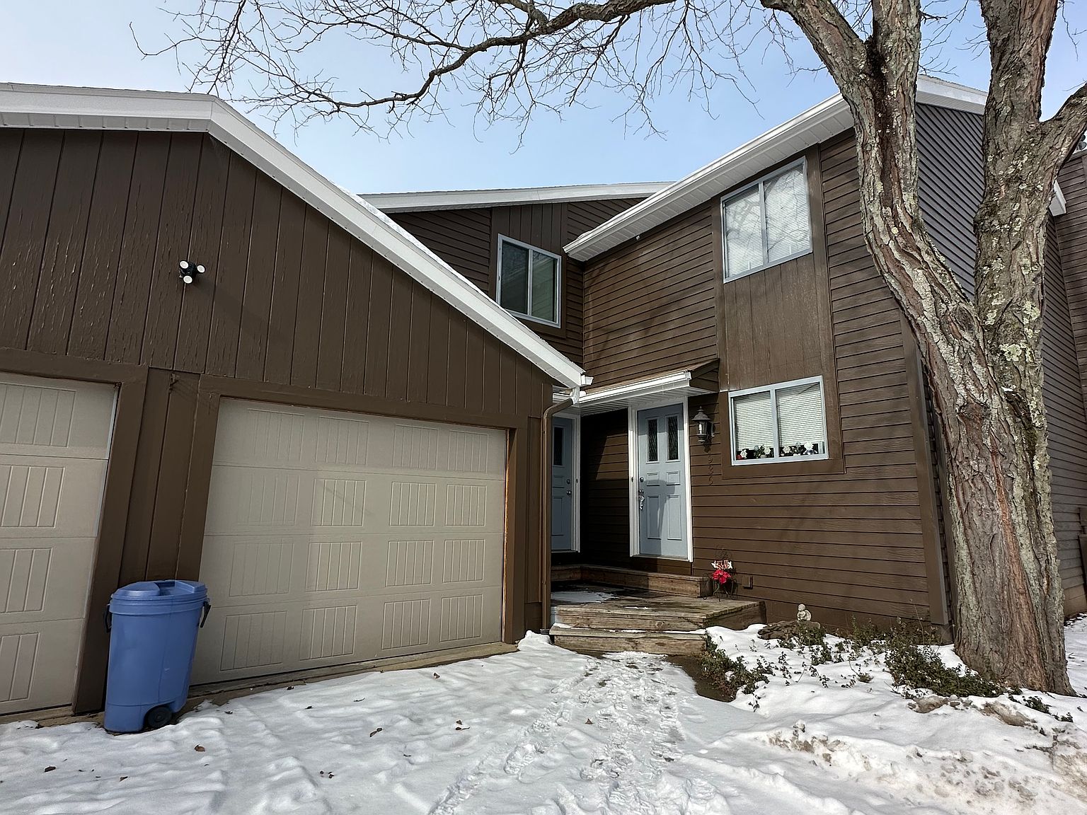 1934 Tennyson Ave NE, Massillon, OH 44646 | Zillow