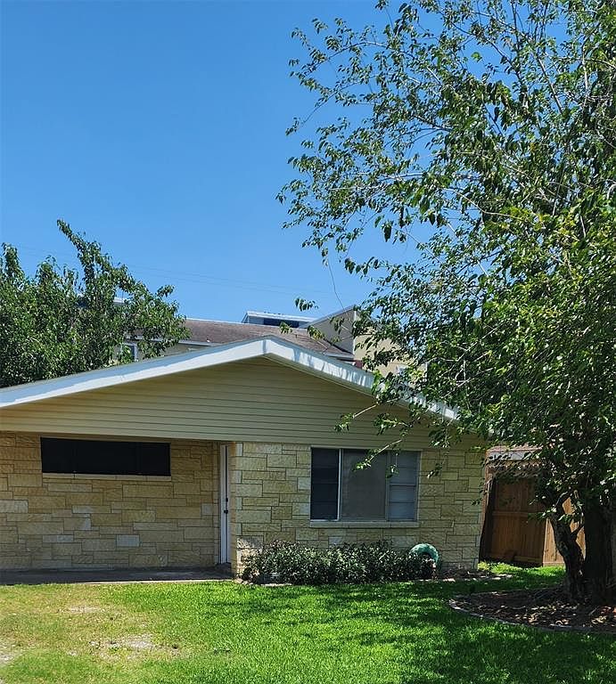 422 Dwire Dr, La Porte, TX 77571 | MLS #54447655 | Zillow