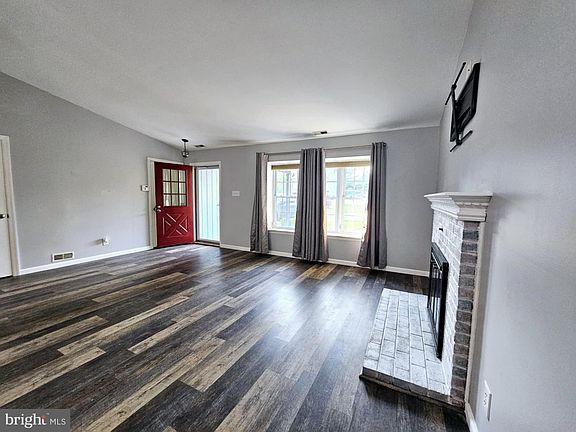 160 Lake Dr, Atco, NJ 08004 | Zillow