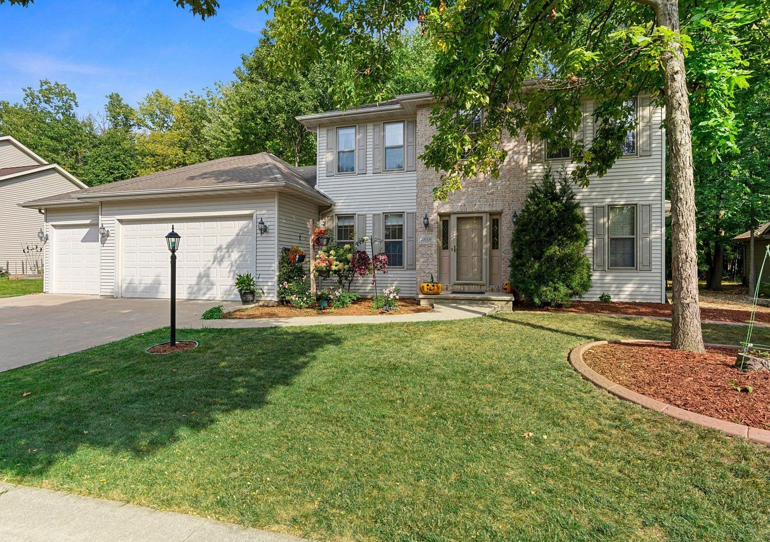 3616 S Christopher Ct, Appleton, WI 54915 | MLS #50281622 | Zillow