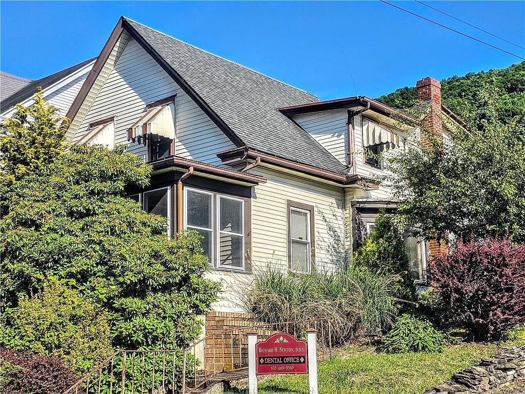 101-103 Center St, Nesquehoning Borough, PA 18240 | Zillow