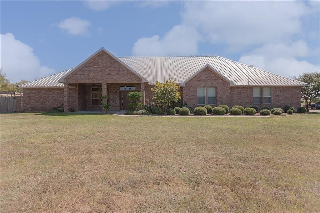 5172 Fm 1603, Chatfield, TX 75105 | Zillow