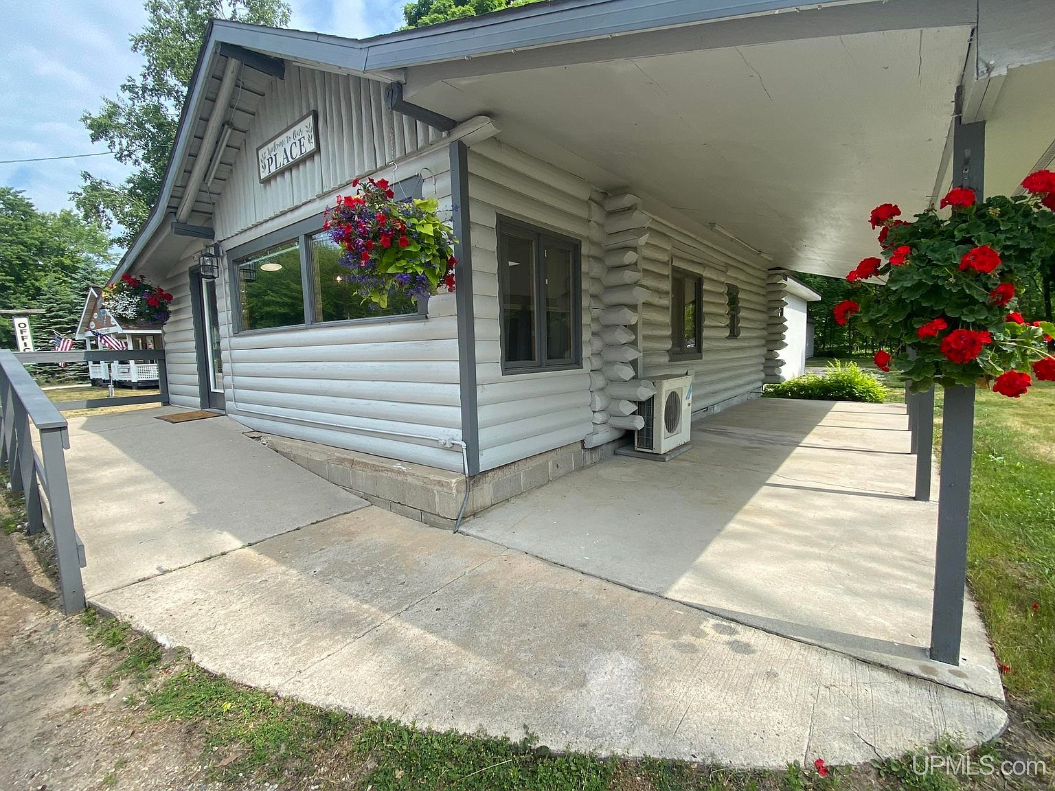 17162 W Main St, Curtis, MI 49820 | Zillow