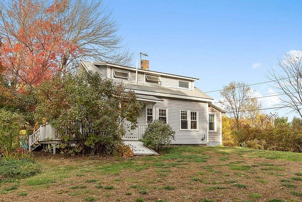539 Mulpus Rd, Lunenburg, MA 01462 | Zillow