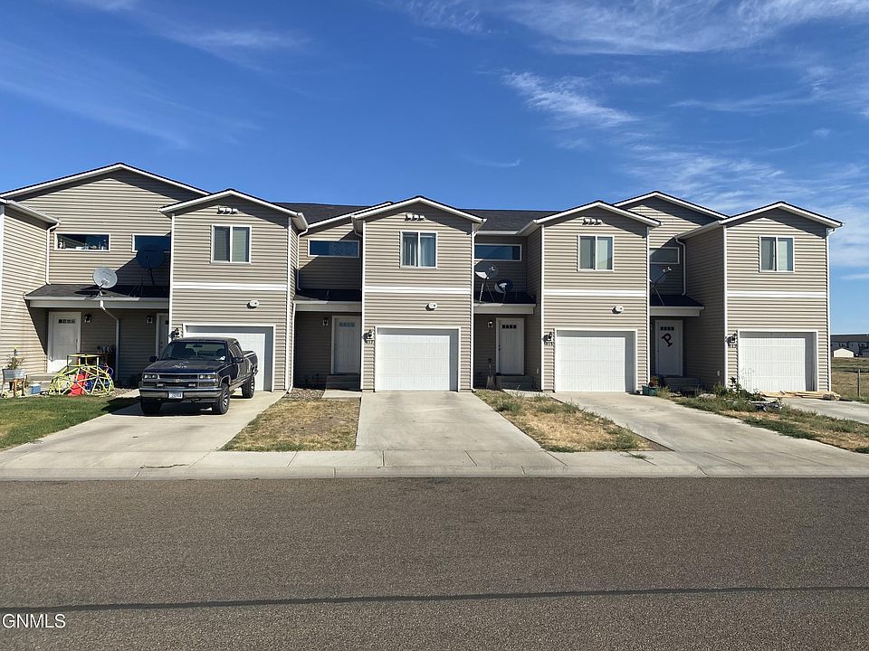 815 3rd St SW, Sidney, MT 59270 | Zillow