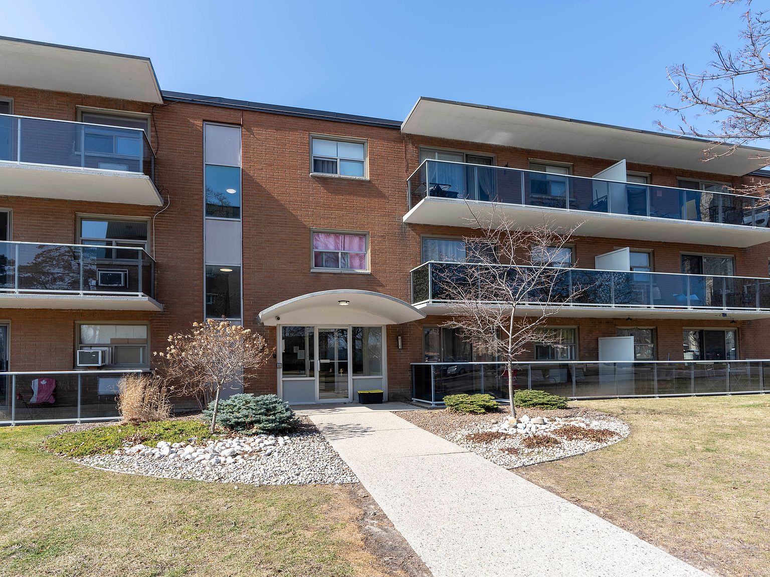 368 Exmouth St # 2 Bedroom, Sarnia, ON N7T 5N6 | Zillow