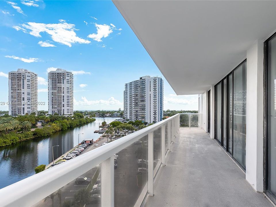 3701 N Country Club Dr Miami, FL, 33180 - Apartments for Rent | Zillow