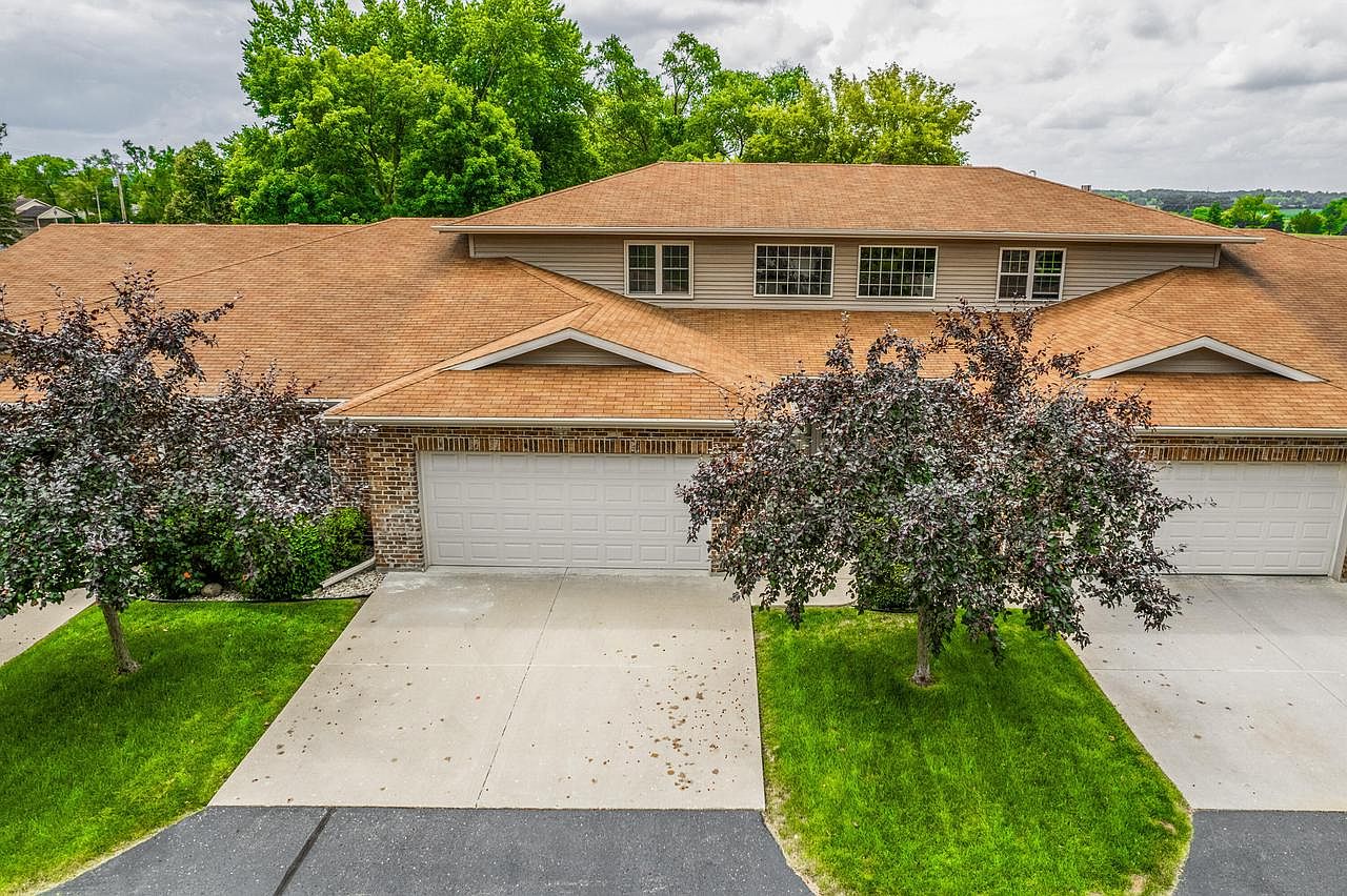 130 Eagle Pointe DRIVE #C, Delavan, WI 53115 | Zillow